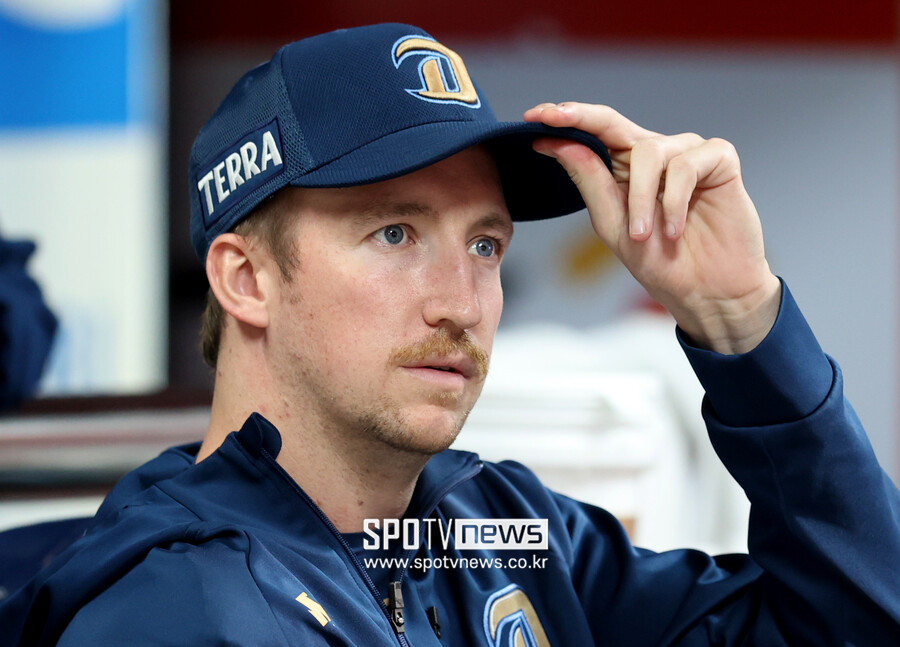 '196억 대박' KBO 역대급 MVP의 금의환향, 美도 놀랐다…"ERA 5.41 투수였는데" - Kollo