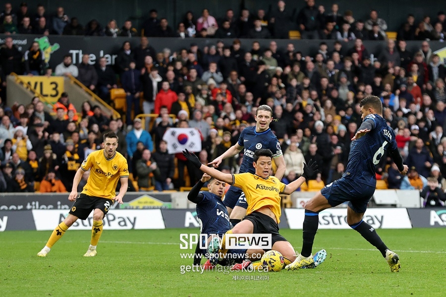 황희찬과 재계약 후 첼시 잡았다…울버햄튼, 2-1 승리로 홈 7경기 연속 무패