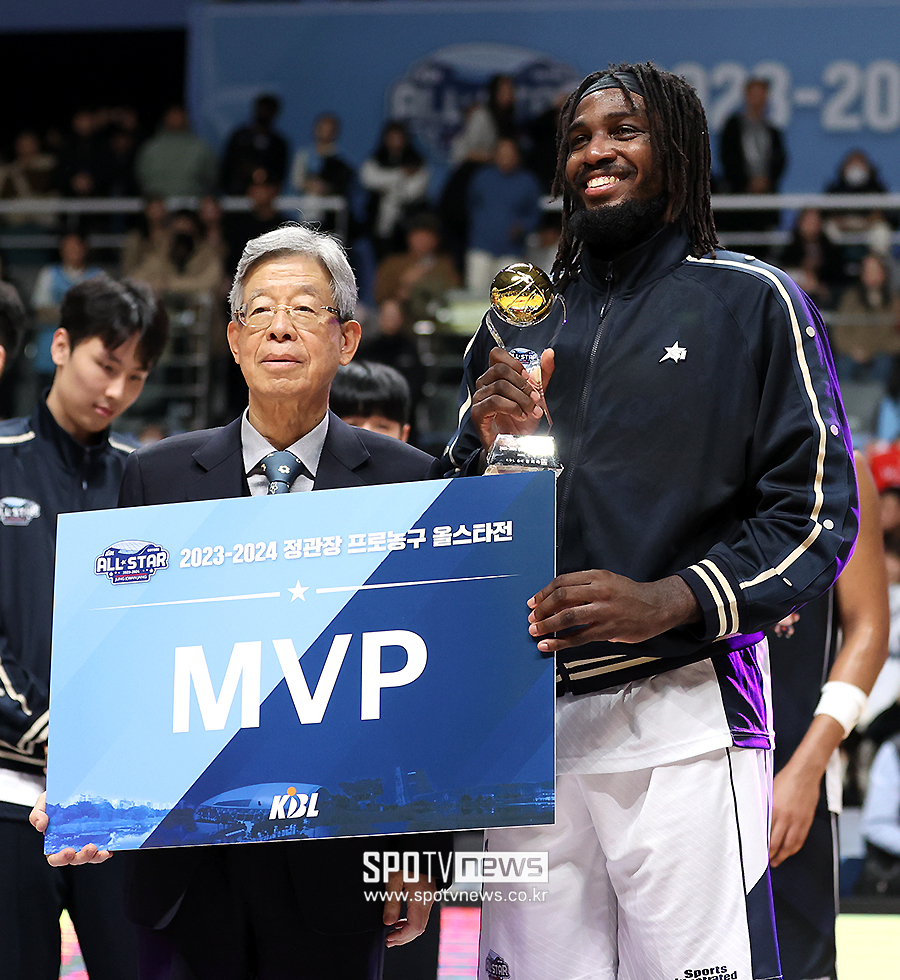 [SPO 피플]첫 올스타전 출전에 MVP 워니의 감격 "더 책임감 갖고 열심히 하겠다"