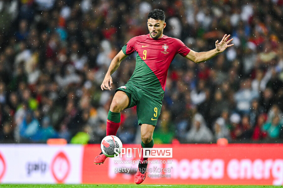 '1100억에 4골' PSG서 추락…'이강인 입단 동기' 방출 위기