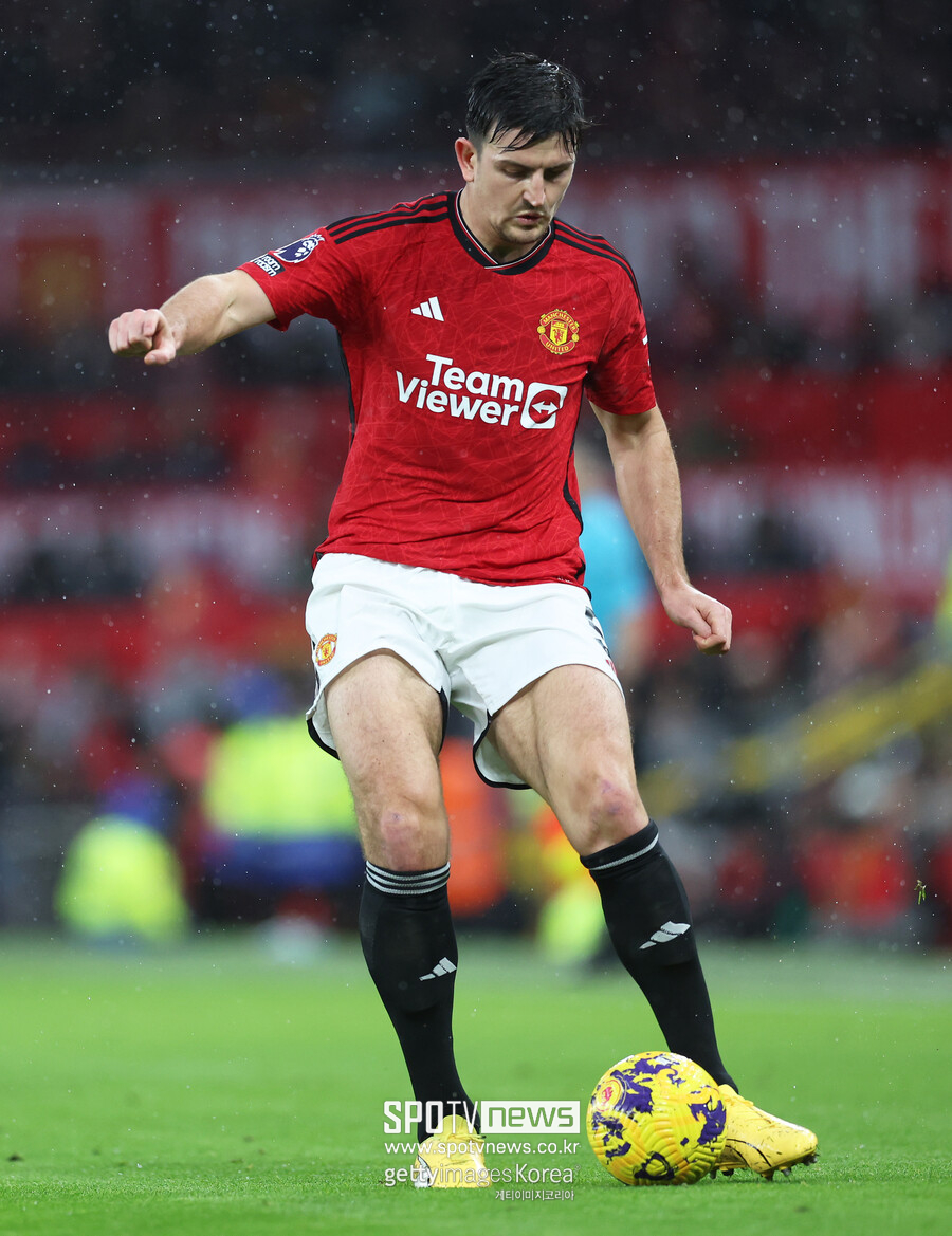 죽어라 노력해서 방출 위기 극복→그러나 다시 매각 명단에…"김민재 동료 데려온다"