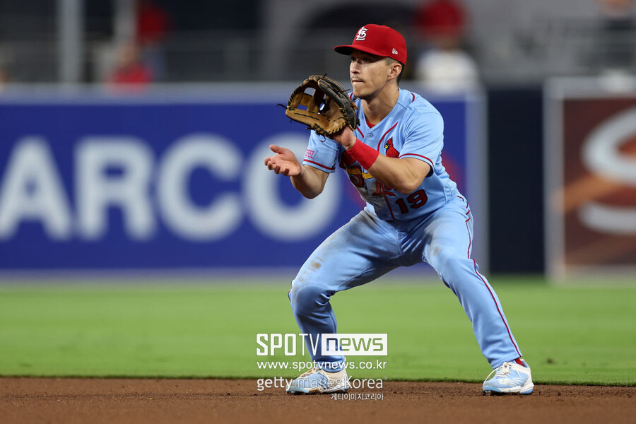 연봉 6억 때문에 구단과 싸울 뻔…WBC 韓 1번타자 합의점 찾았다, STL-에드먼 2년 계약 발표