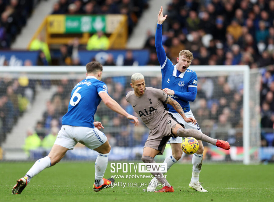 [PL REVIEW] 히샤를리송 친정 상대로 멀티골 폭발!! 토트넘, 극장 동점 골 내주며 에버튼과 2-2 무승부