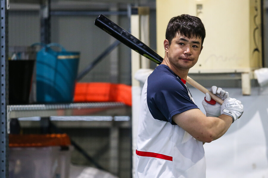 "지금 스윙이면 틀림없다"…강정호 효과 진짜 있나, 115억 거포 부활 조짐에 웃는다