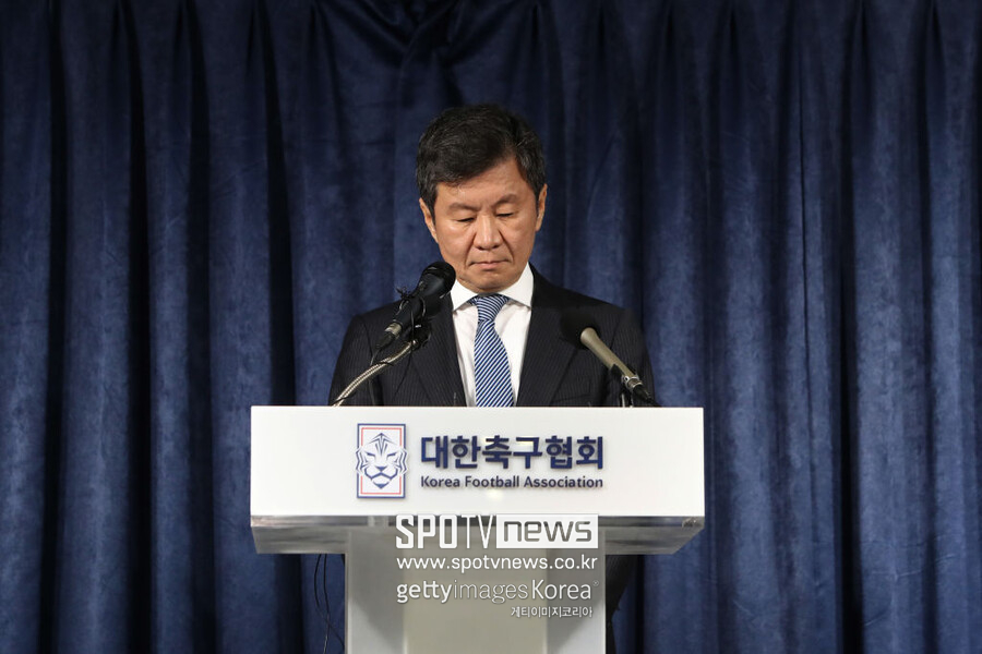 [SPO ISSUE] 기강 확립? 말 잘 듣는 감독?...'국내 감독 선임' 무엇을 위한 것인가