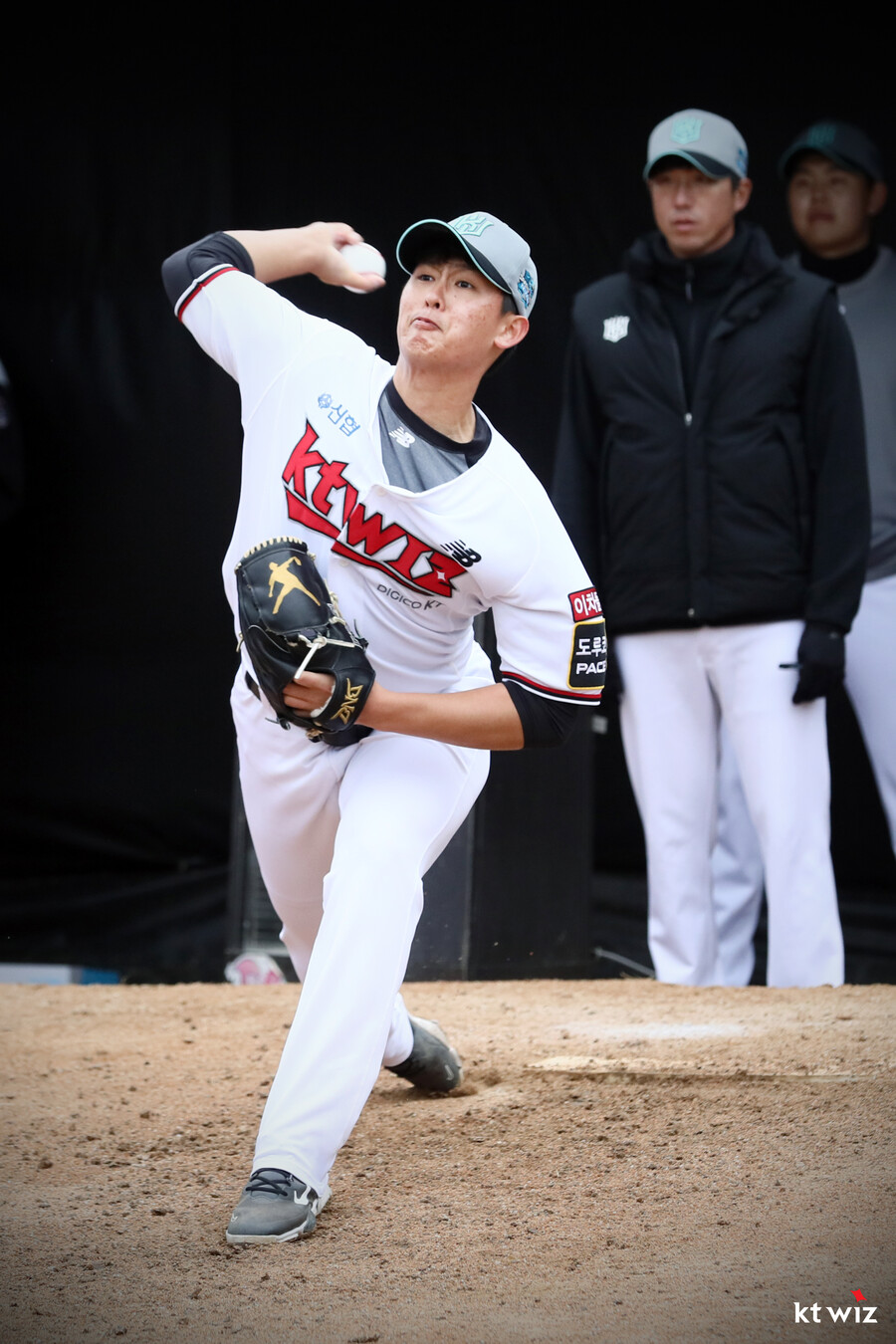 KBO 드래프트 110순위 막차 탔는데 147km를? 11라운드의 기적이 뜬다