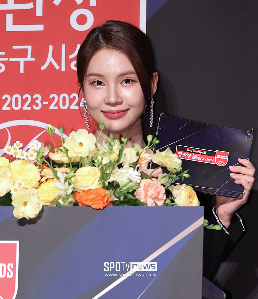 [포토S] 장민지 아나운서, KBL 시상식 MC