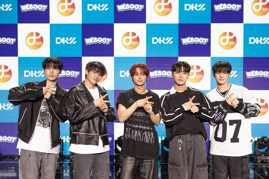 DKZ "1년 6개월 만에 컴백, 기다려줘서 감사…더 좋은 모습 보여드릴 것"