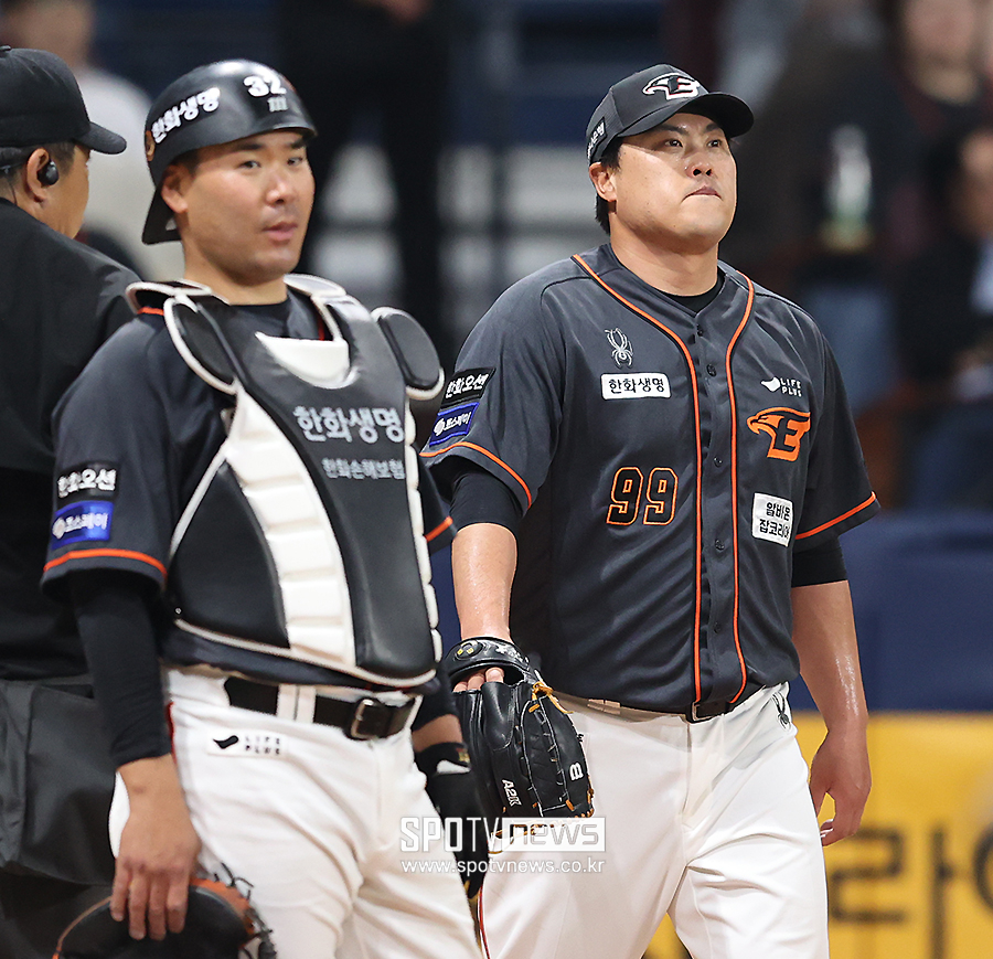 15G 3승12패 추락… 최원호 승부수 던졌나, 류현진 100승 도전에 김강민-이재원 투입, 한승혁 잠시 필승조 제외