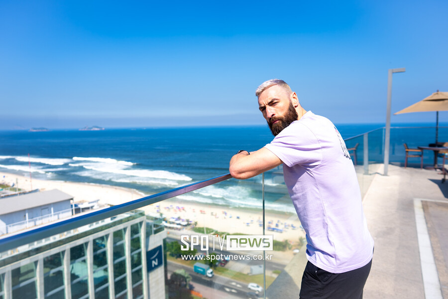 동갑 존 존스가 타이틀 5차 방어할 때, 프로로 데뷔한 폴 크레이그…UFC 미들급 도전 계속된다