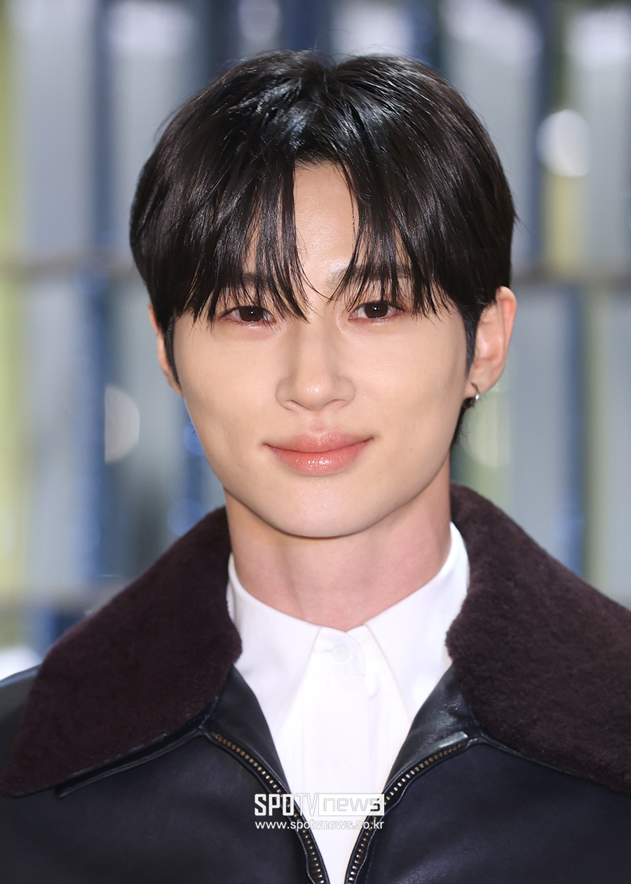 변우석, 전지수와 커플링+럽스타 의혹…소속사 "친구 사이" 부인[공식입장]