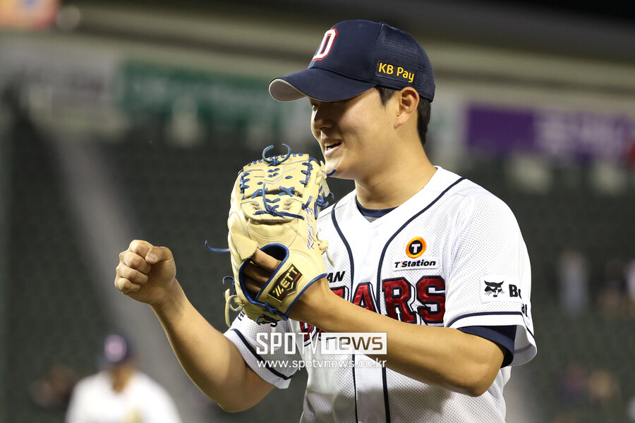 153km 괴물 루키, 팬心 훔치고 동료들 마음까지 사로잡았다…역대 두 번째 고졸 신인 투수 올스타 선정