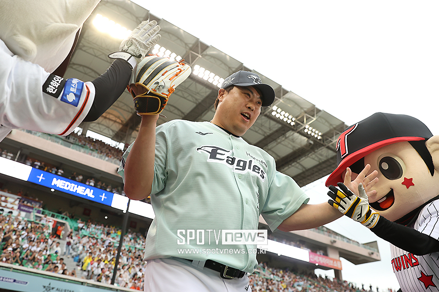 'ML 올스타 선발' 류현진 클래스 여전하네…최고 134㎞, 전력투구 안 해도 12구 삼자범퇴