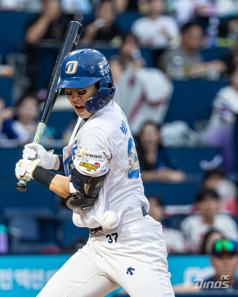 [공식발표] NC 박건우 척골 골절 및 인대 손상 진단…고정에만 6주→재검 후 재활한다