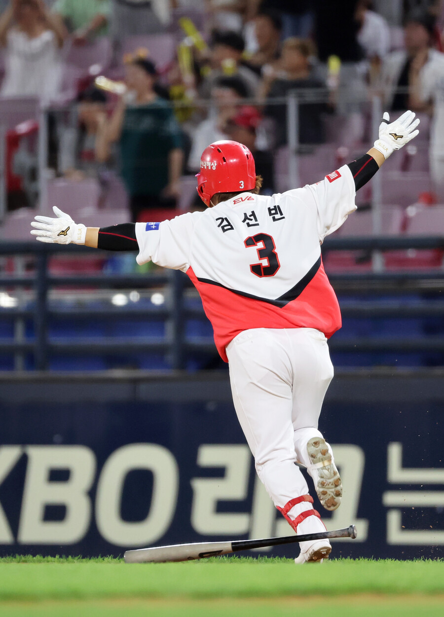'10회 홈스틸 장진혁 미쳤다!' 푸른한화 다 왔다, 5위 kt와 1G차…KIA에 대역전패 위기에서 살았다[광주 게임노트]
