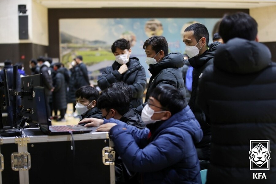 "시즌 전 심판&강사 참여 VAR 교육훈련 없었다" KFA 심판위원장은 건의에도 여전히 모르쇠