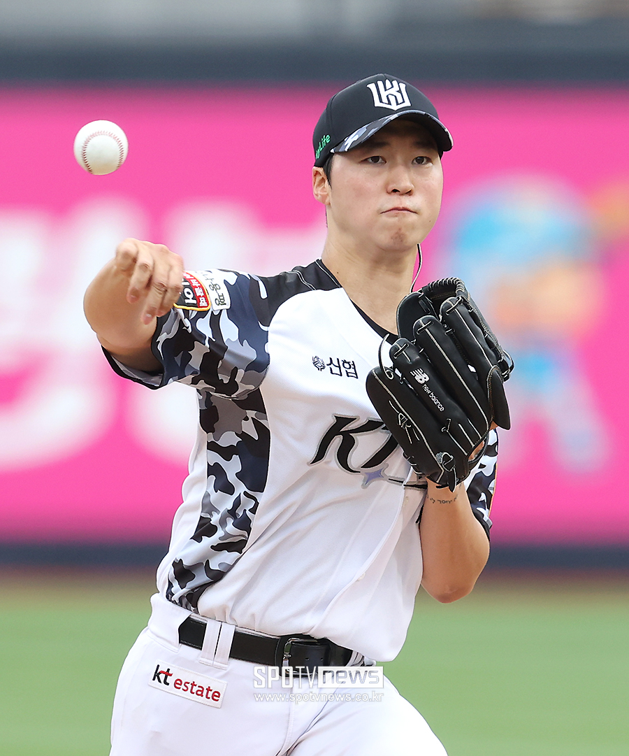 KBO 43년 최초 5위 결정전…왜 13승 FA 최대어를 주목해야 할까