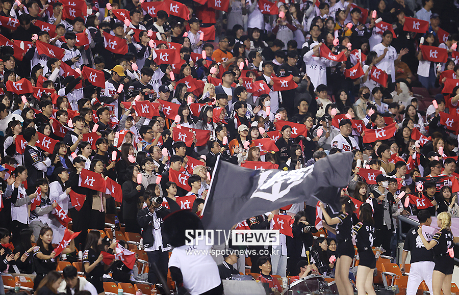 [WC1] 쿠에바스가 가을 마법을 걸었다…'쿠에바스 6이닝 9K' kt, 4위 두산 잡고 역대 최초 업셋 도전