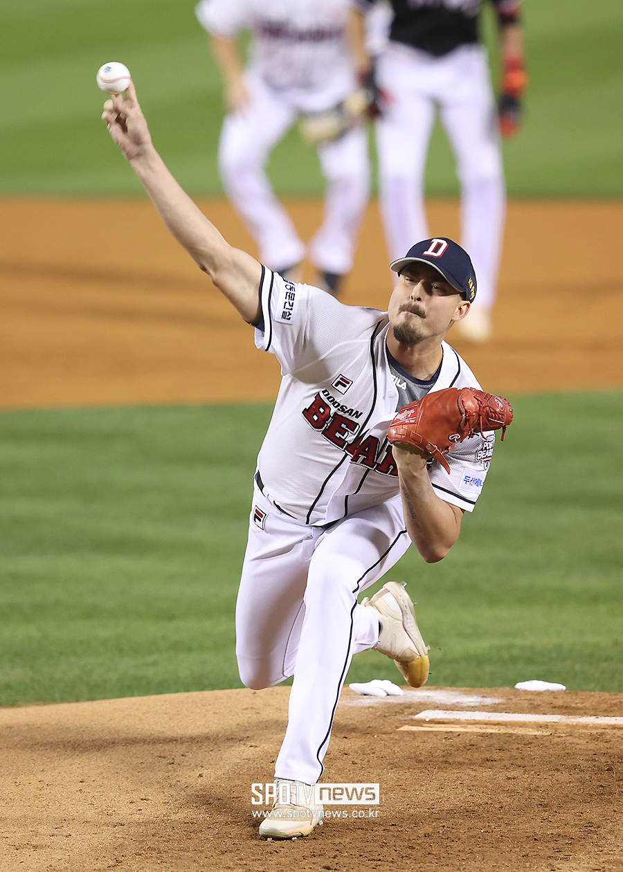 알고보니 154km 괴물 계투? 준PO행 열쇠를 쥐고 있다…이강철 "많은 이닝은 힘들 것"