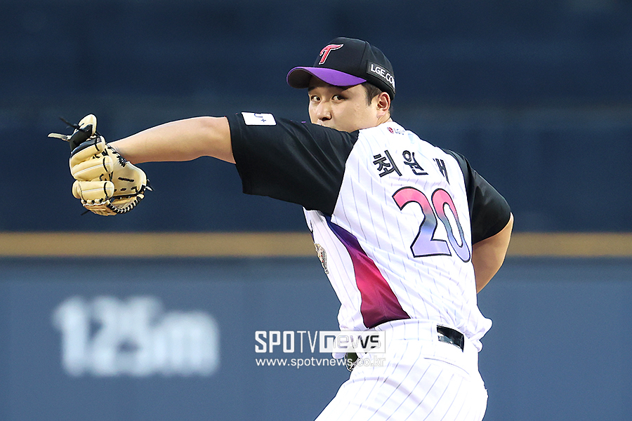 이제 78승 FA 최대어를 주목하라…공포 그 자체였던 148km 위력투, KS ⅓이닝 강판 굴욕 씻는다