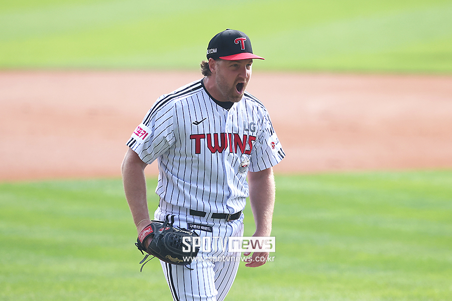 LG-삼성 PO4차전 결국 취소…역대 최초 '격일제' 포스트시즌 성사, 5차전 가면 KS도 밀린다