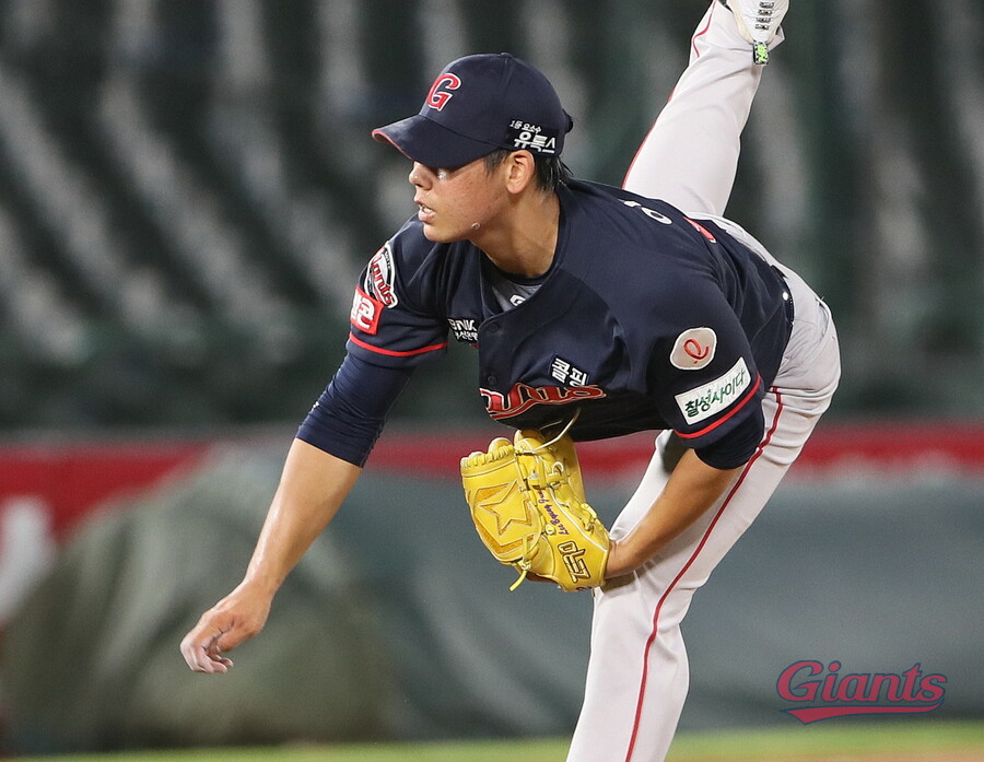 KKKKKKKKK…롯데에 이런 유망주가 있었다니, 2군 선발 전환→ERA 1점대 우연 아니다