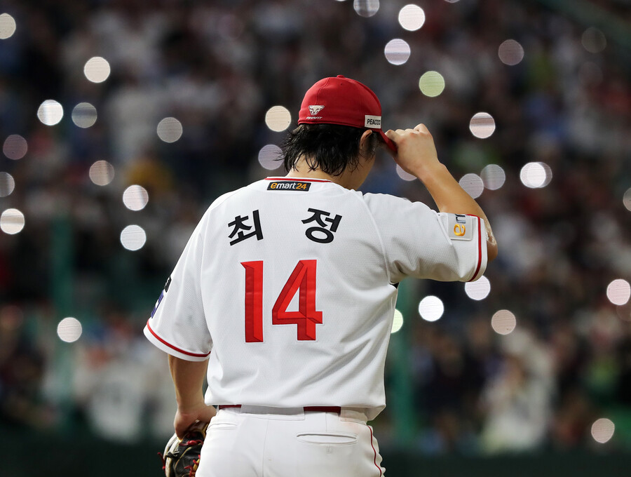 FA 누적 302억원 대박! 총액 규모 1위 경신…최정 “자부심 느껴, 더 발전하는 선수 되겠다”