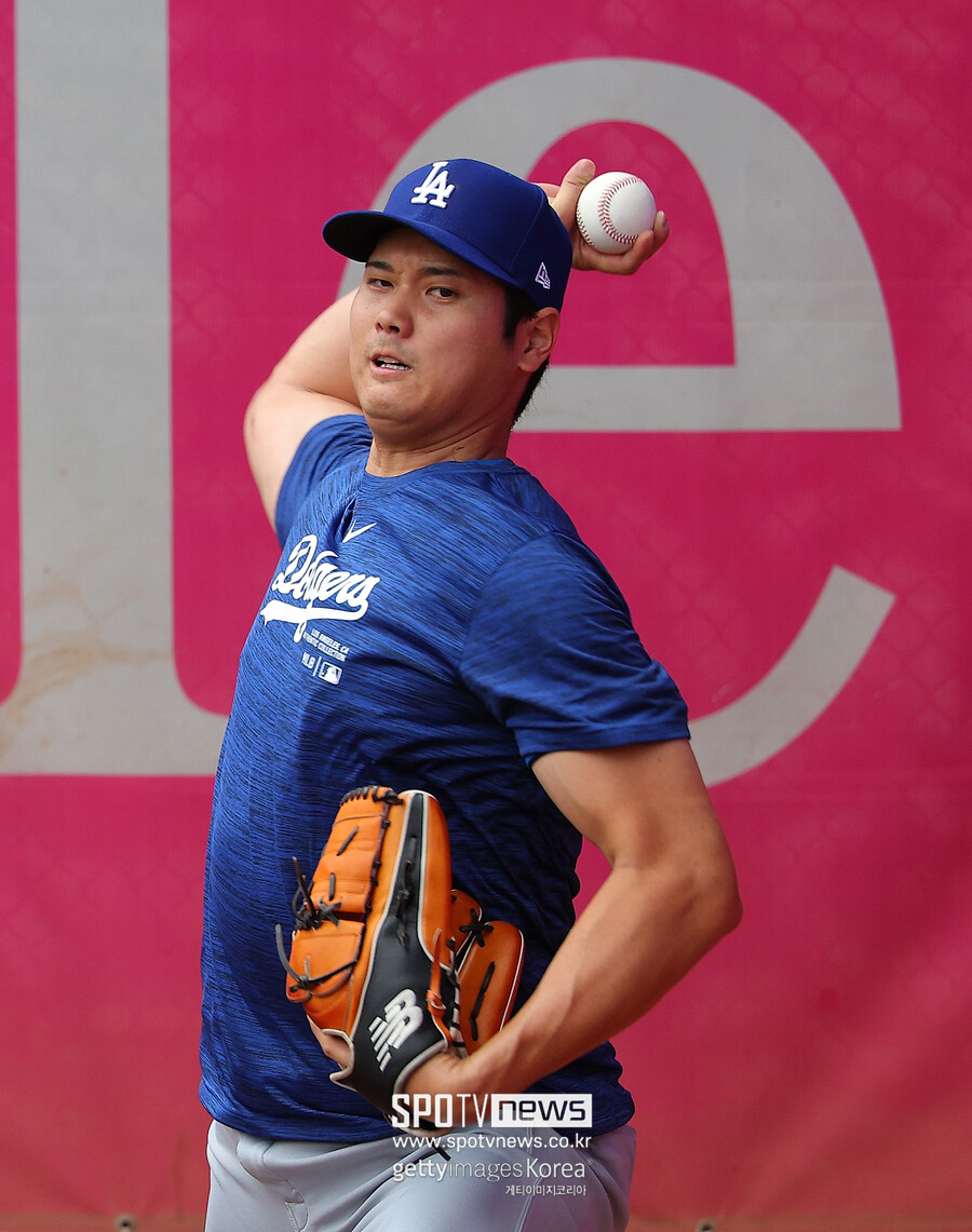 “다저스 또 WS 우승할 것” 美 2025시즌 예상 벌써 내놓았다, 핵심은 ‘투타겸업’ 오타니