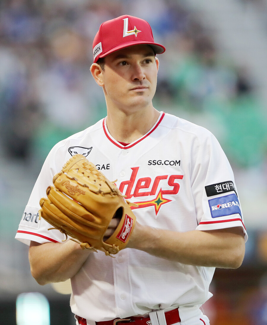 156km 뒤에 157km 있다…역대급 원투펀치 30억 계약완료, SSG가 내년 판도 뒤흔드나