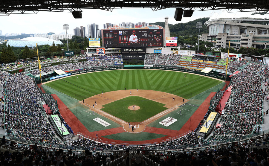 SSG FA 시장 아직 닫힌 건 아니지만… 별개로 육성은 기본, 강화 시설-2군 캠프 지원한다