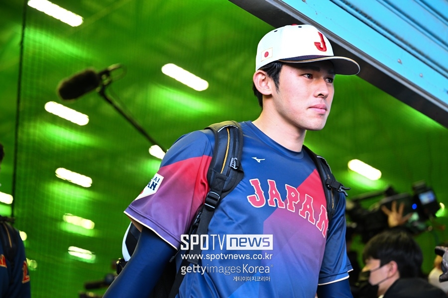 日 165km 괴물은 왜 3000억을 포기했을까…"ML 20개 구단이 관심" 너도 나도 덤벼든다