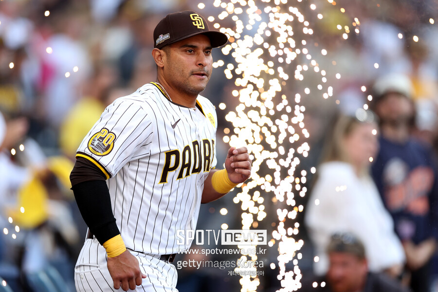 샌디에이고는 왜 KBO 0홈런 타자를 데려왔을까…"김하성 떠나고 뎁스 심각하게 부족"