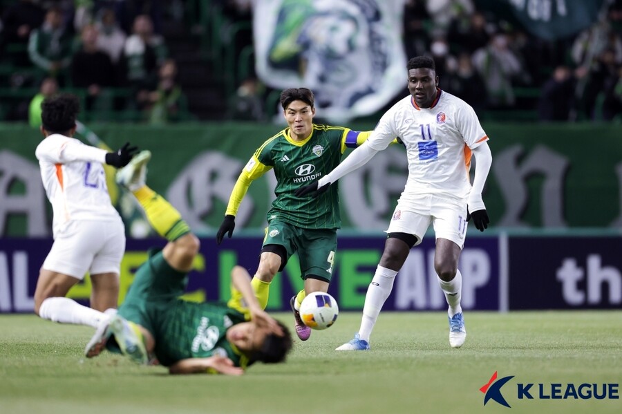 [현장 REVIEW] '박재용 헤더 결승골' 전북, ACL2 16강 2차전서 포트에 1-0 승리...합산 5-0으로 8강 진출