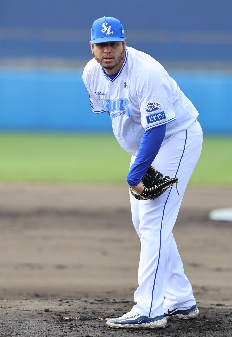 후라도, 삼성 유니폼 입고도 극강의 제구력 "스트라이크존에 공 넣는 것? 문제 없어"