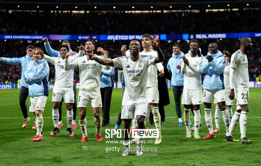 승부차기 혈투 끝에 살아남은 레알 마드리드! '비니시우스 PK 실축' 악재 딛고 아틀레티코 꺾고 UCL 8강 진출…'챔피언 DNA' 빛났다