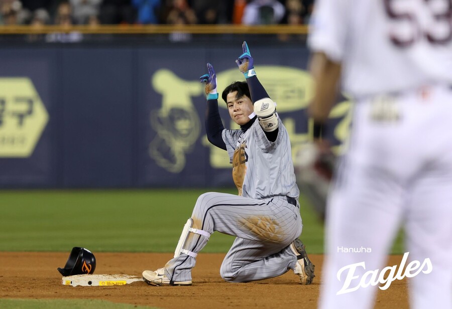 도루→도루→도루→도루→도루…한화가 국가대표 152억 포수 홀렸다, 단숨에 리그 1위 등극