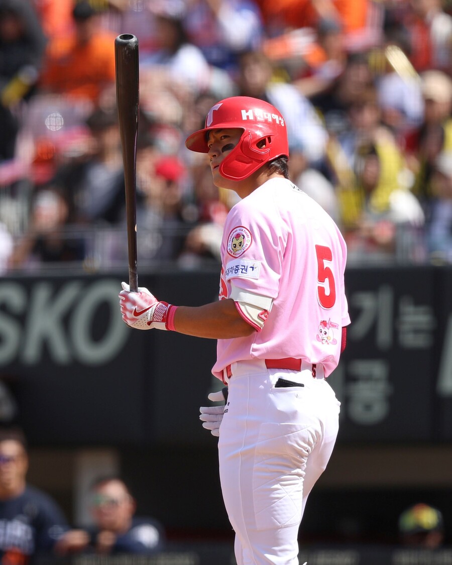 161㎞을 던지는 선수나, 그걸 치는 선수나… 한국 야구 발전이 없다고? 이 장면을 보고도?