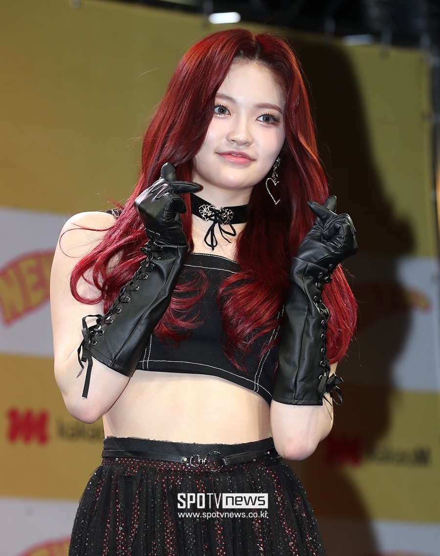 다이아 출신 안솜이 "텐프로 마담·보이그룹 스폰서? 악의적 조작…책임 묻겠다"