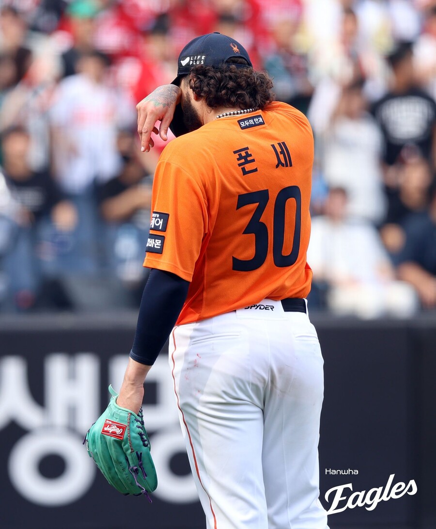 류현진도 ‘내 기록 쉽지 않을 걸’ 했는데… 18K 폰세는 낭만을 던지며 역사를 바꿨다