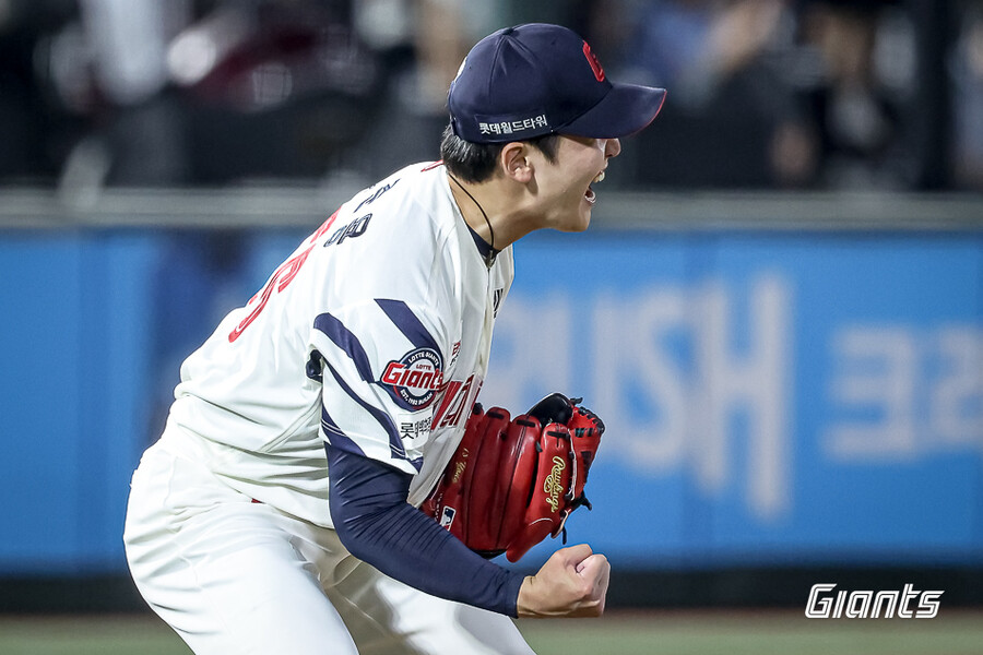 롯데 151km 필승카드 안 돌아왔으면 어쩔뻔 했나…김태형도 "큰 도움이 된다" 인정