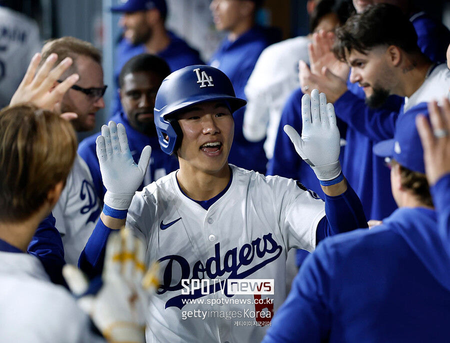 "MLB 125년 만에 최초 기록, 김혜성이 썼다"…마이너 강등은 옛말, 이젠 NL 신인왕 후보 됐다