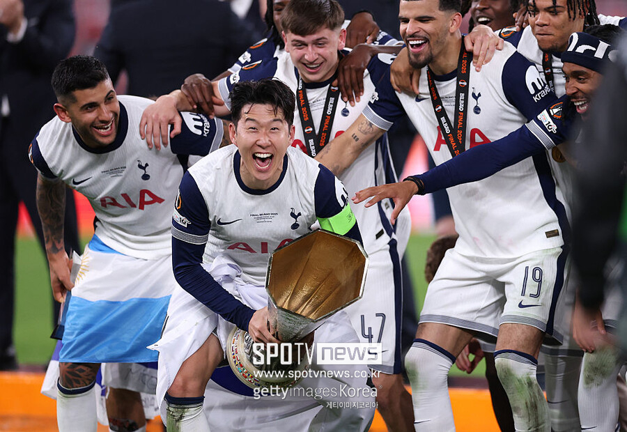 SON 없이 한국 오면 큰일인데…HERE WE GO 폭로 "손흥민 에이전트, 사우디아라비아와 최근 접촉"