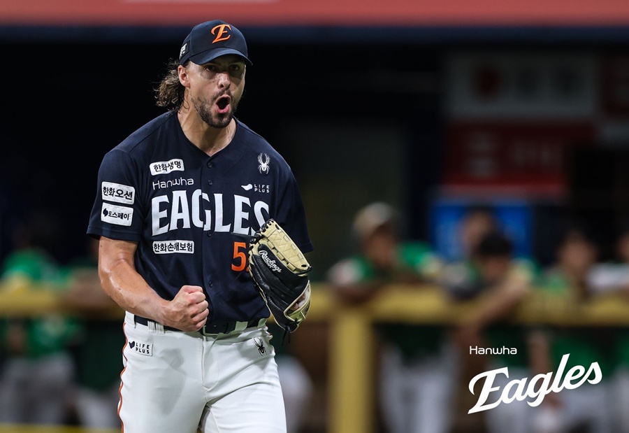 와이스 6이닝 11탈삼진 무실점+리베라토 3점 홈런…한화, 키움에 10-1 대승→3연전 싹쓸이 [고척 게임노트]