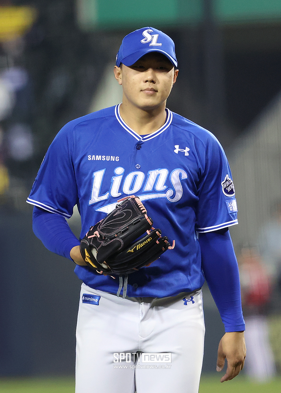 19세 나이에 156km 던지고 KBO 올스타라니…슈퍼루키는 왜 "전반기 아쉽다" 반성 먼저했나