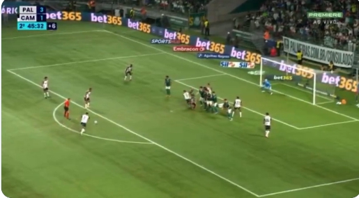 우와! 86년생 헐크 아직도 뛰네…프리킥 멀티골로 '인크레더블' 존재감→"대포알 1방, 그림 1작품" 올드팬들 찬사