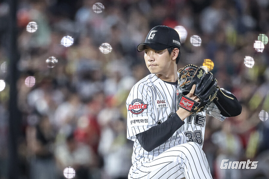 'ML 88홈런 거포도 꼼짝 못했다' 롯데에 156km 황금좌완 없었다면? 끔찍한 상상 그 자체인 이유