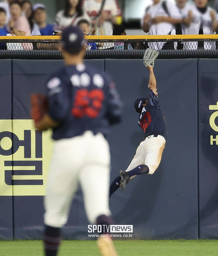 국가대표, 153km 선발, 알짜 내야수, 4할 출루도사…롯데 역대급 드래프트 탄생, 아직 끝나지 않은 드라마