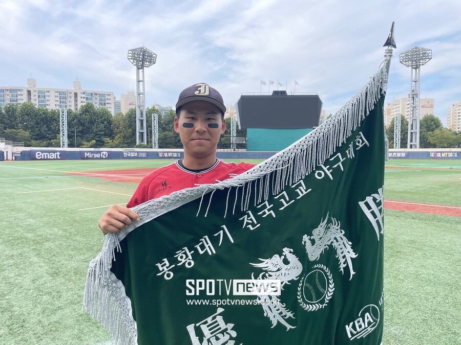 '어머니가 투포환 선수' DNA 남다른 LG 신인…투수 출신인데 거포 잠재력, 3G 연속 홈런 쳤다