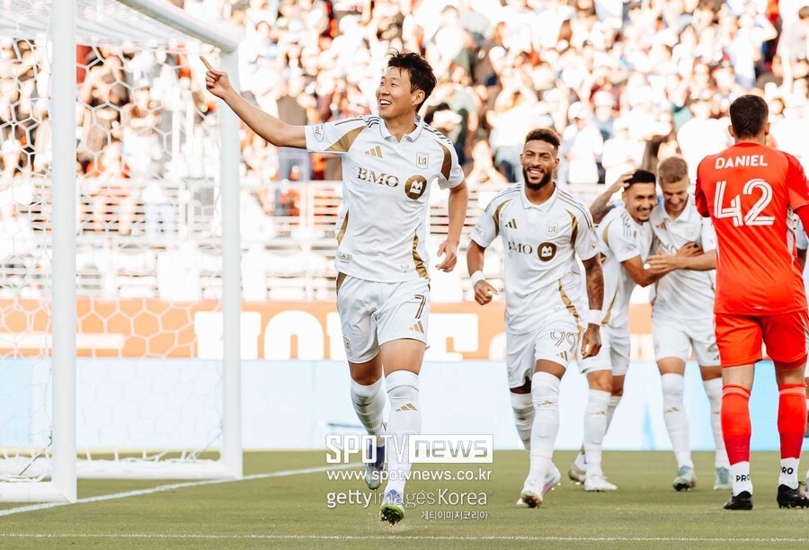 손흥민, MLS서 펠레-메시 반열 증명!→美 뒤흔든 ‘역대급 듀오’…"LAFC 우승후보로 성장해"