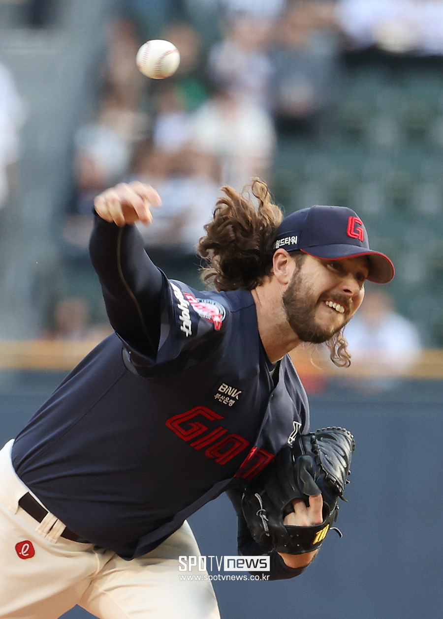 롯데 시절 그 버릇 여전하네… 자랑스러운 1위 도전인데 왜 절망하나, 그 웃픈 스토리